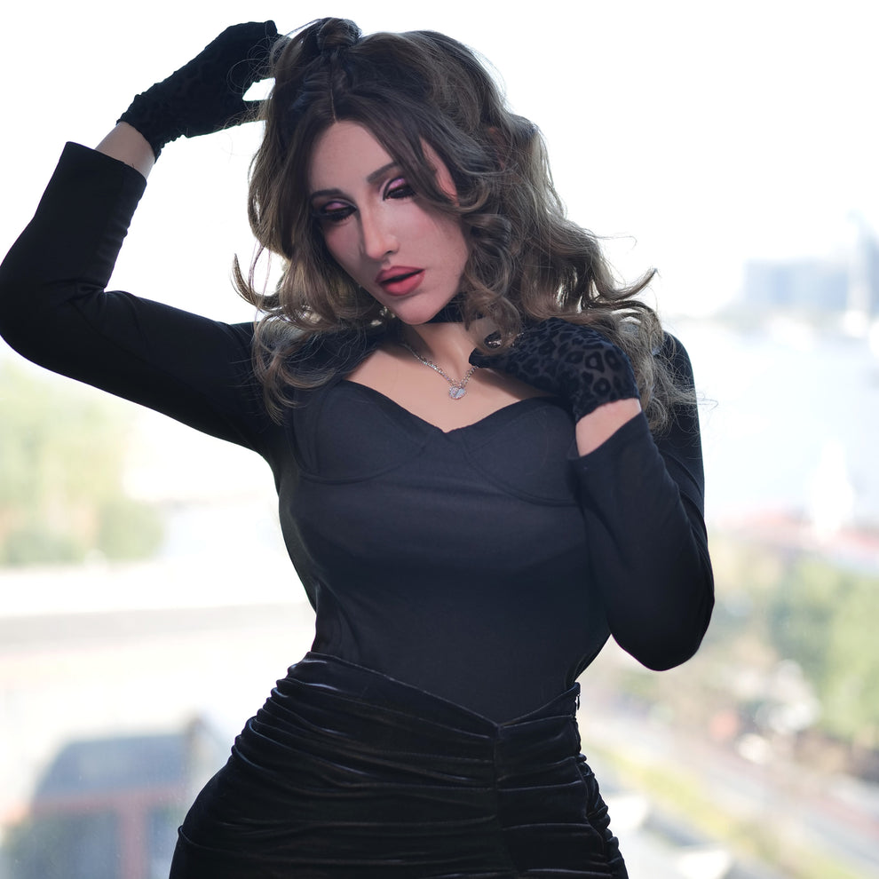 Molly 2 Silicone Mask Hollywood Version – Moli's Lab